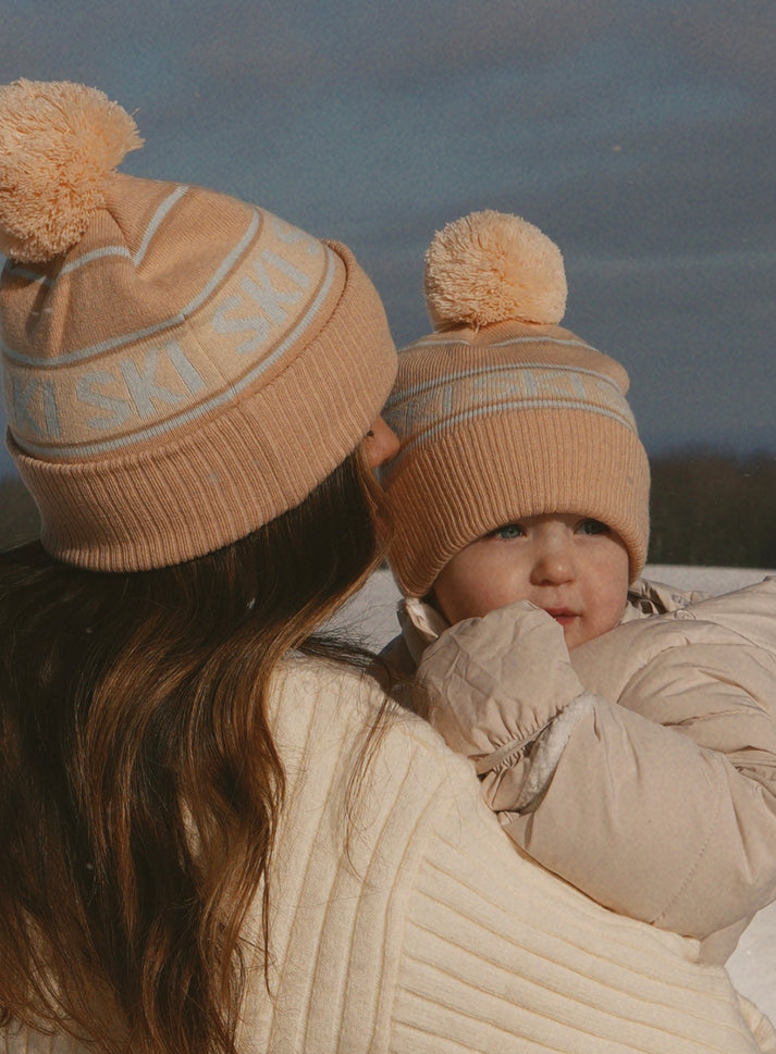 Retro SKI - Knit Beanie / Winter hat. Apres Fashion Ski Beanie ...