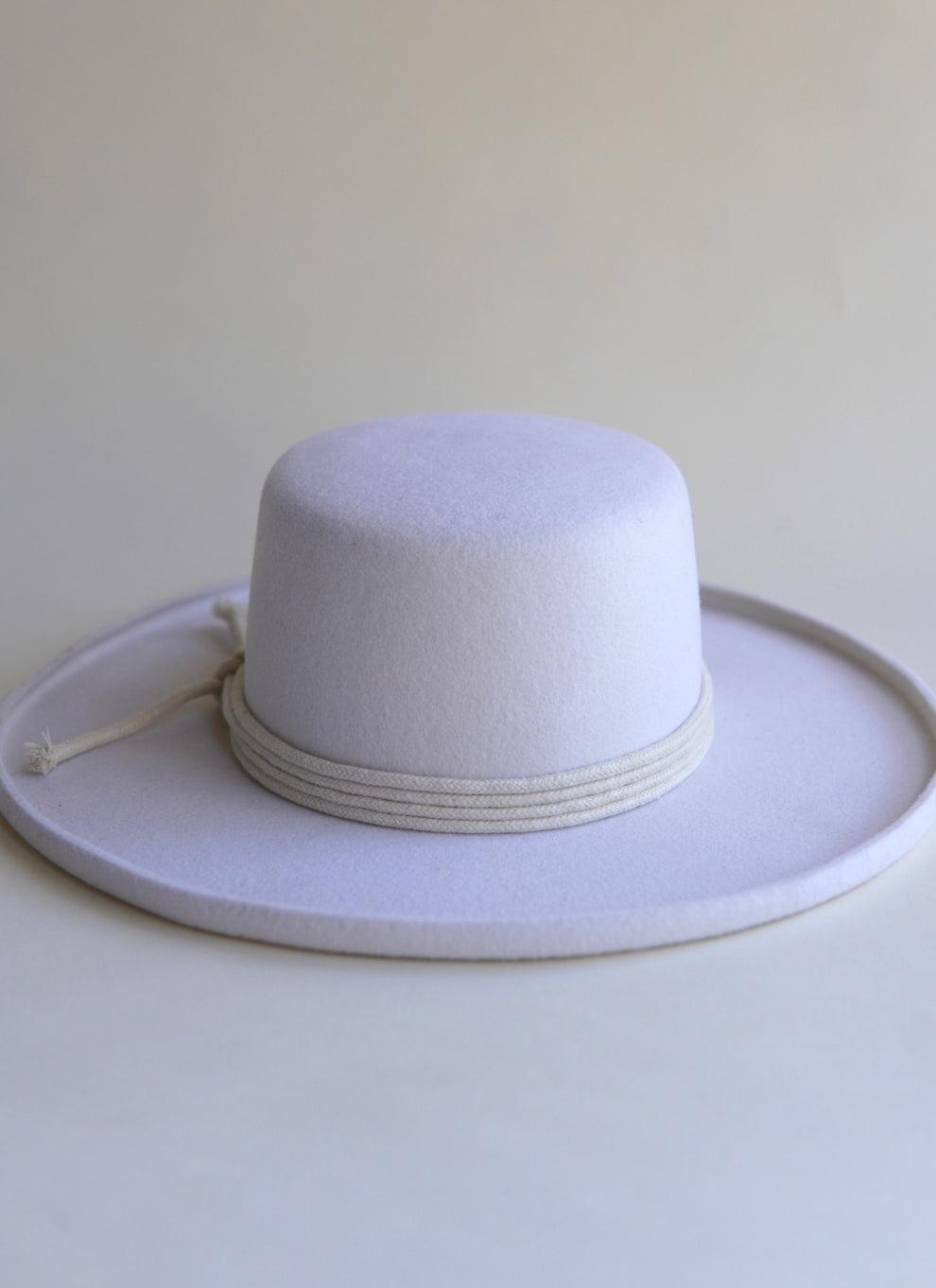 Hampton- 100% Wool Hat | Ivory boater felt hat with pencil brim ...